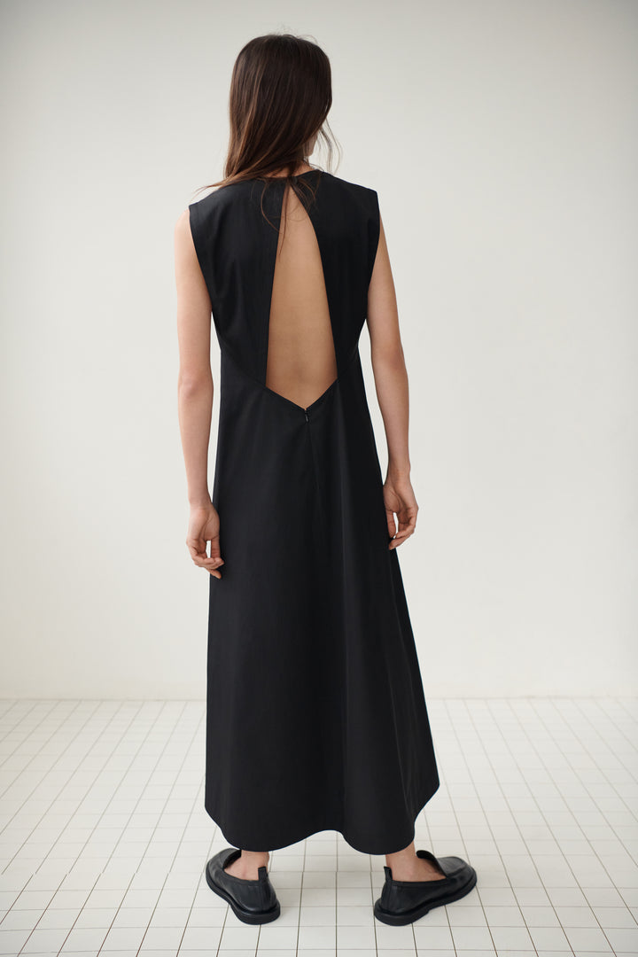 WOMEN'S AUTUMN 23– Studio Nicholson