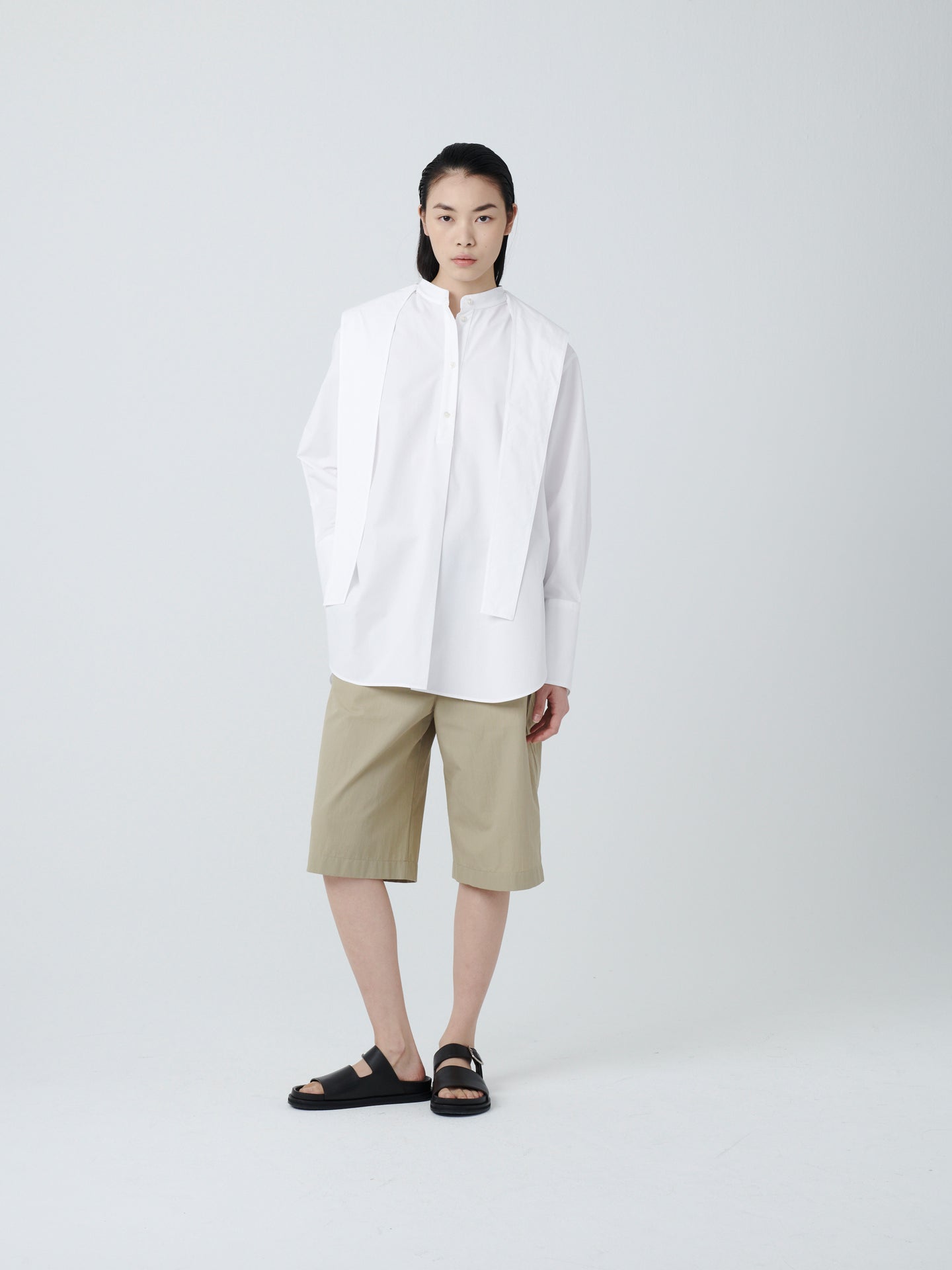 WOMEN'S SHORTS– Studio Nicholson